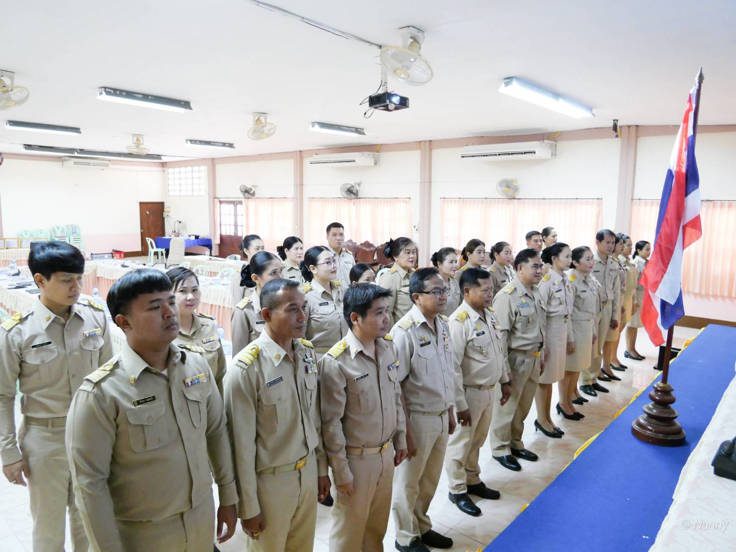 สกร.จังหวัดกำแพงเพชร จัดกิจกรรมเนื่องในวันพระราชทานธงชาติไทย 28 กันยายน ...